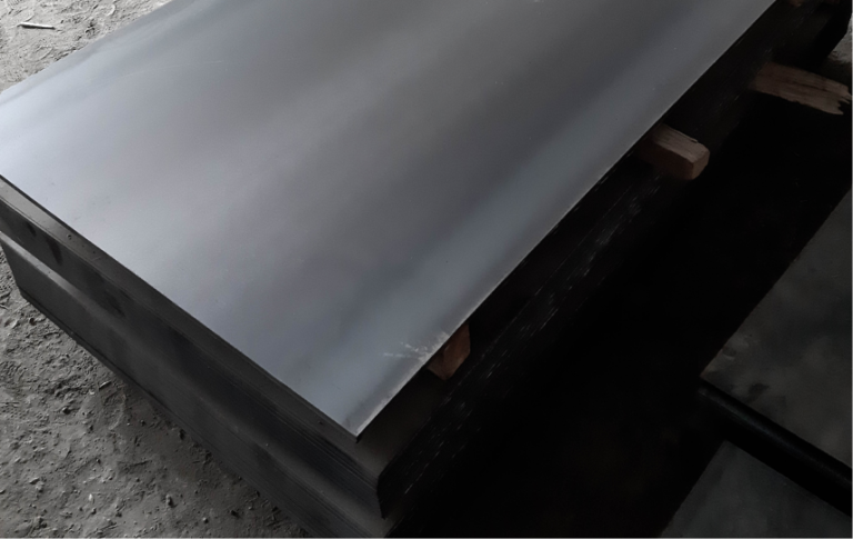 Perbandingan antara Plat Besi Hitam dan Plat Besi Galvanis