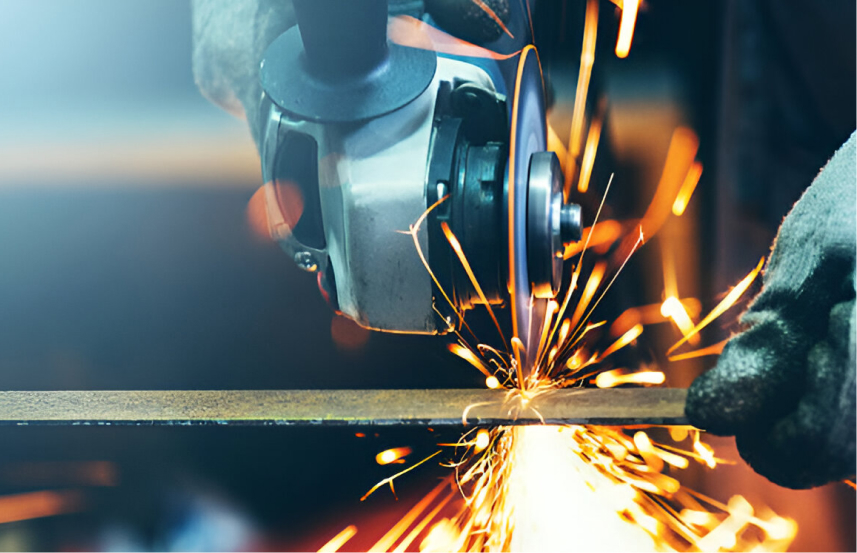 Cutting Besi | Solusi Presisi dan Efisien untuk Kebutuhan Industri Anda